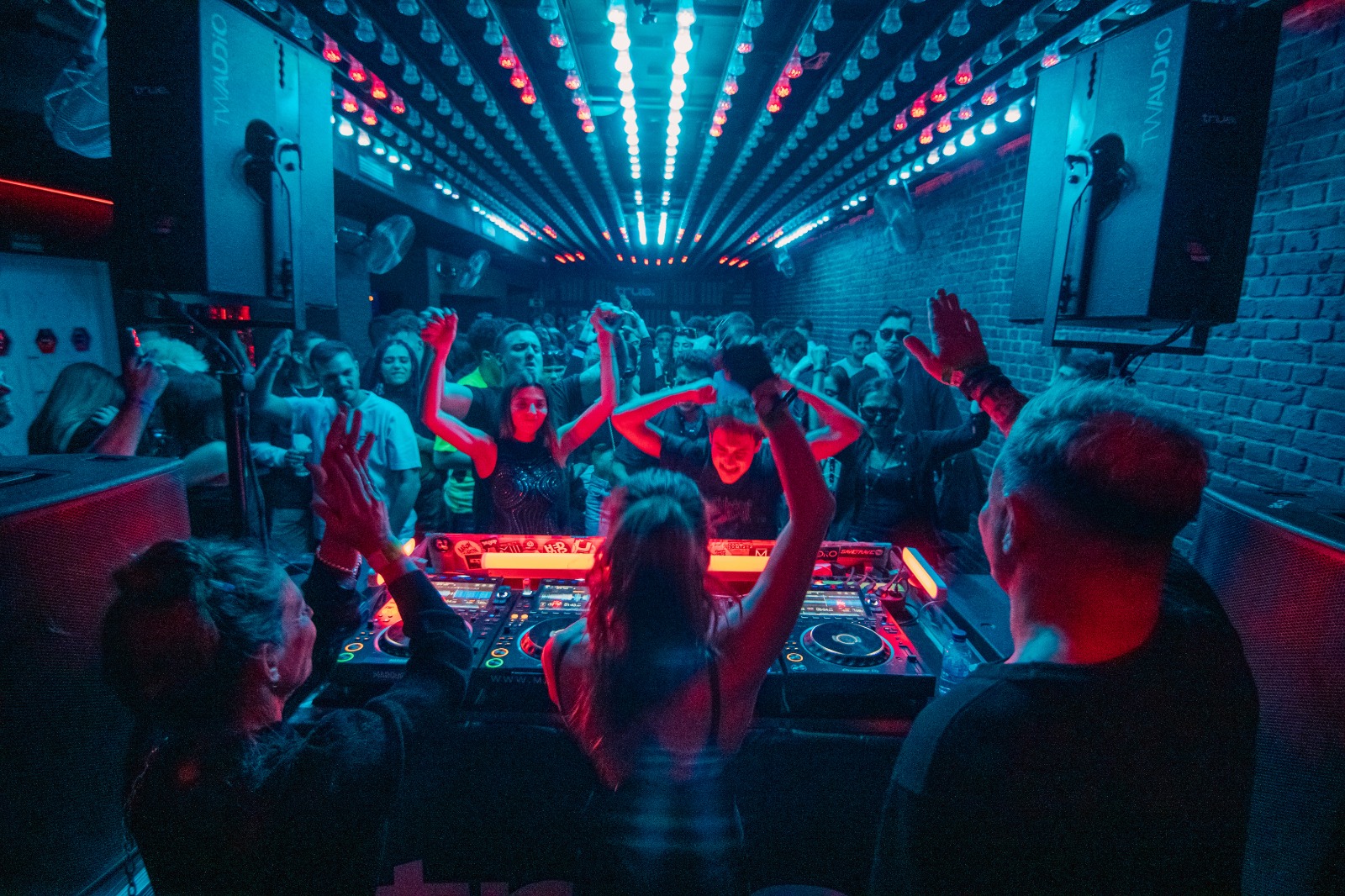 True Club True Club Presenta A Okaro, Ovo, Mnx Y Mara Ghodoy Entradas ...